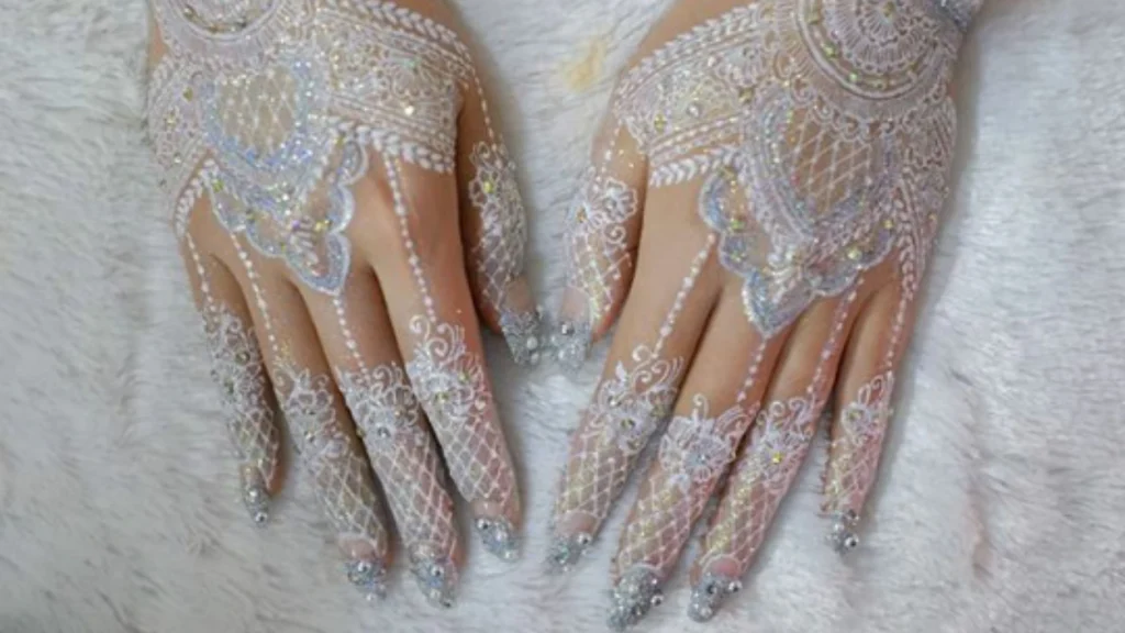 What Are the Most Popular White Henna Designs in Dubai? - Shifaz Henna