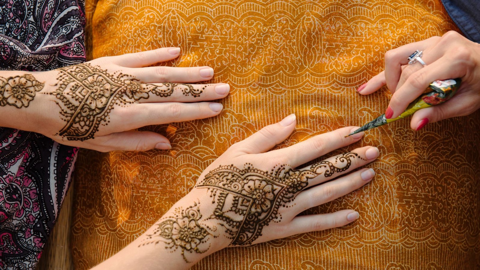 Why Shifaz Henna Home Service is the Best in Dubai For Eid