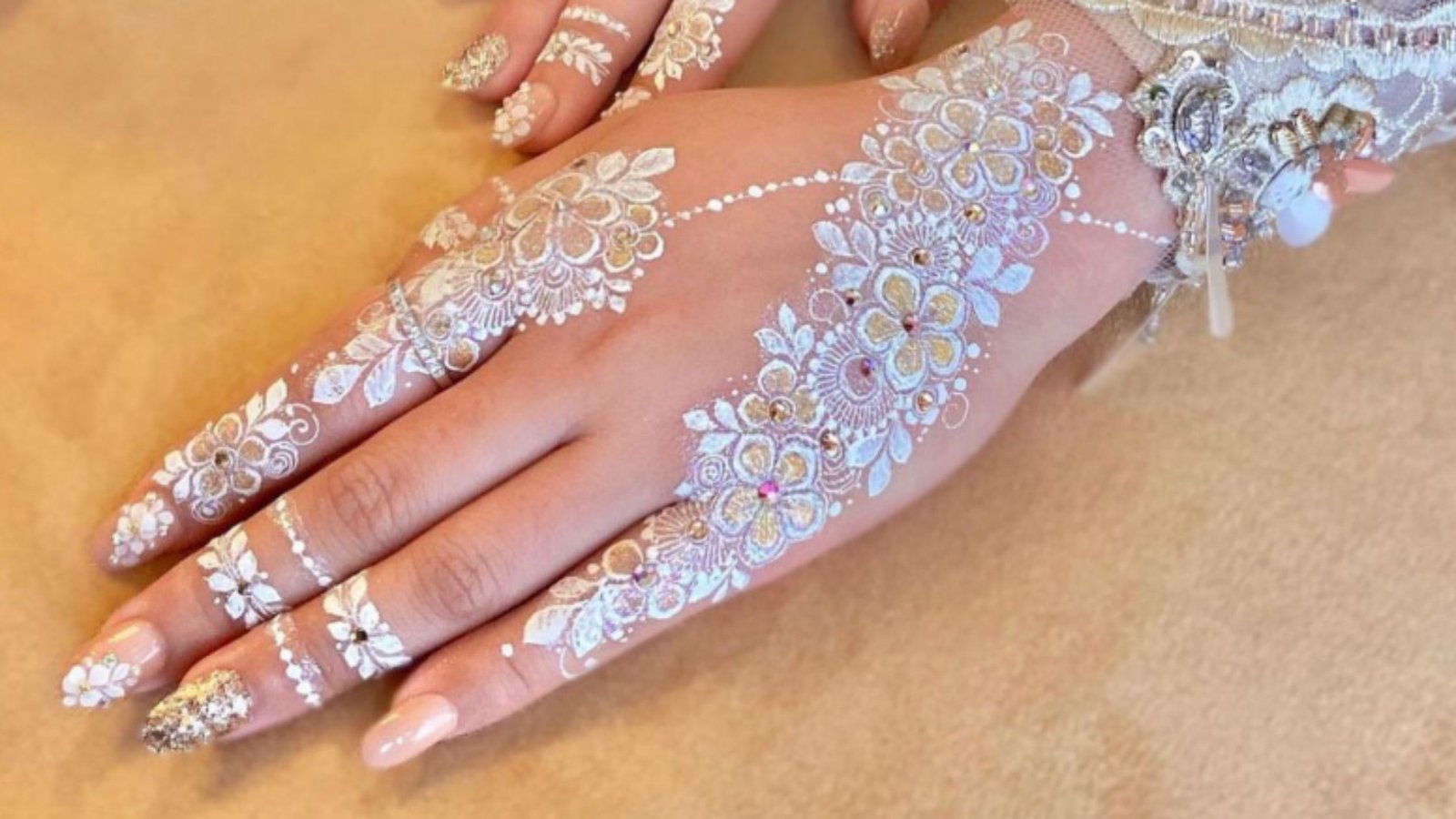 Breathtaking White Henna Designs For Models